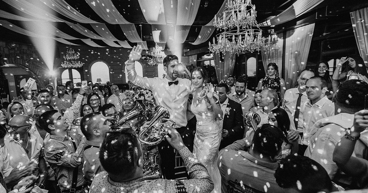 Amazing wedding in restaurant Topciderac - Belgrade - Dario & Jakov ∙ ...